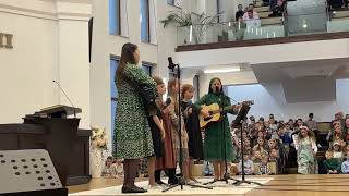 Grup de surioare-Se clatină lumea Chords - Chordify