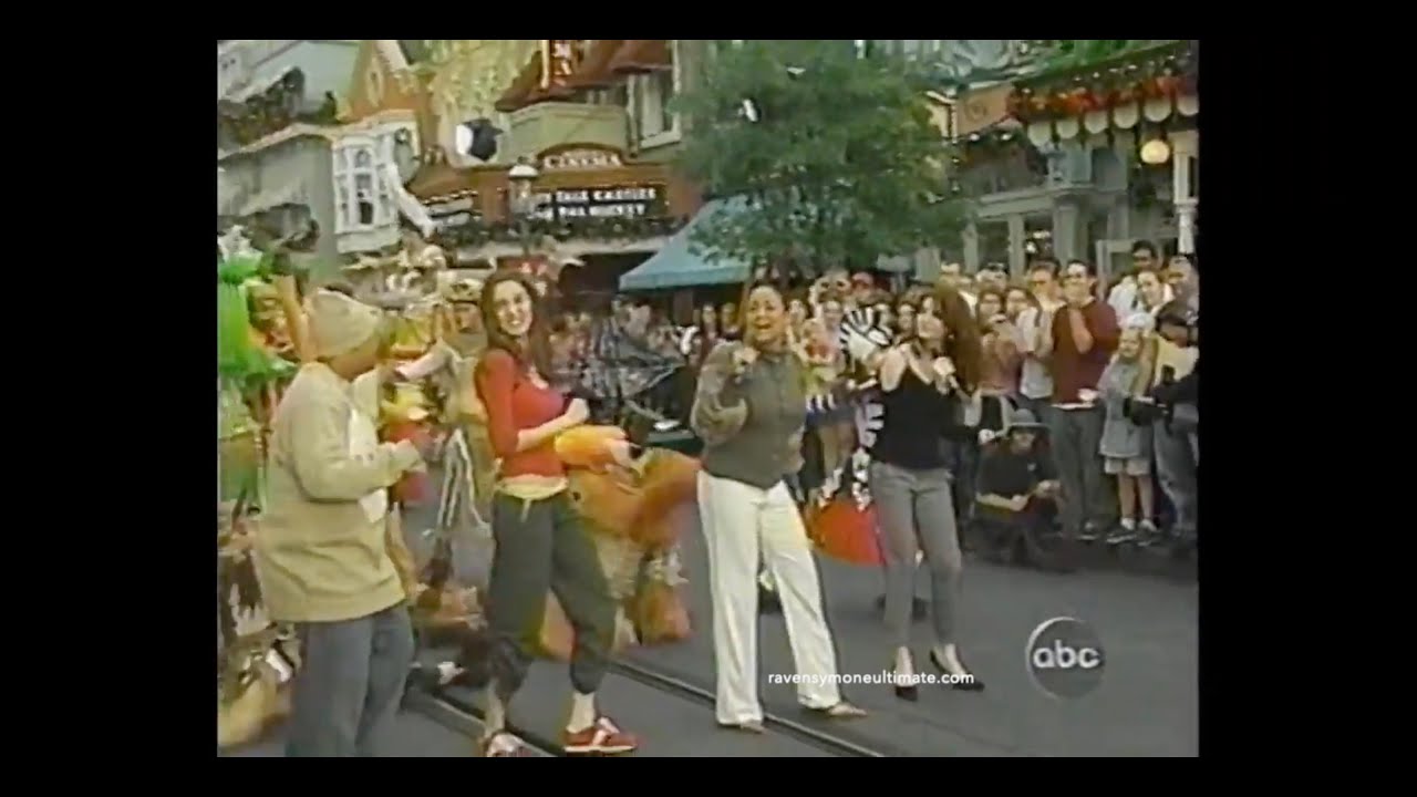 Circle of Stars - Live on Walt Disney World's Christmas Day Parade ...