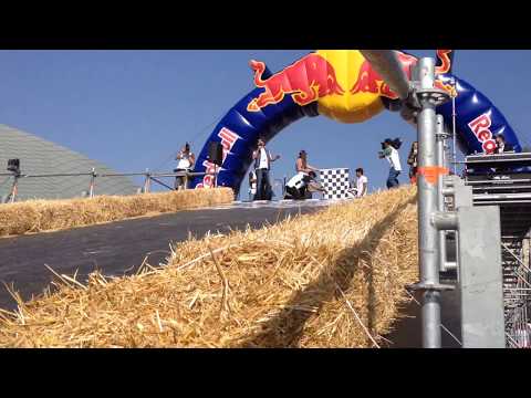 RED BULL YARISLARI  HUSEYN EZIZOGLU YARISMADA