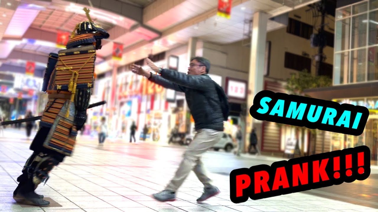 SAMURAI Mannequin PRANK in JAPAN#38 funniest reactions. SAMURAI fan.# ...