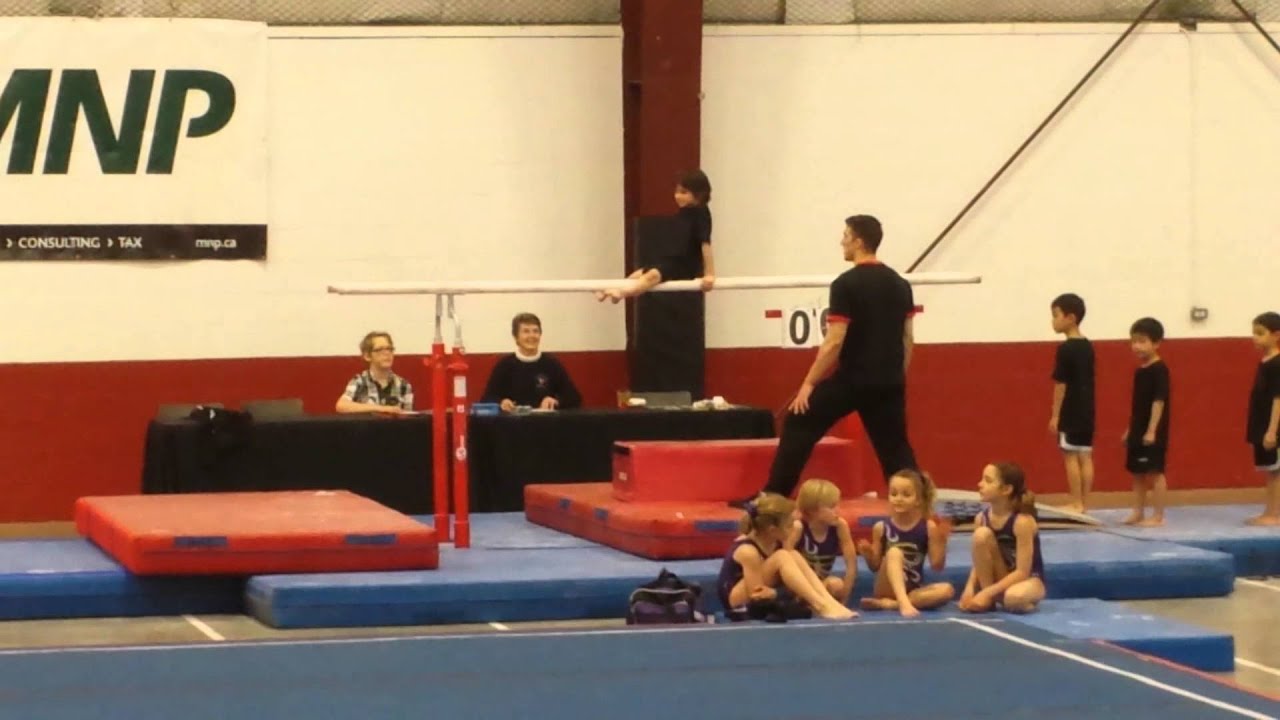 Q parallel bars routine - YouTube