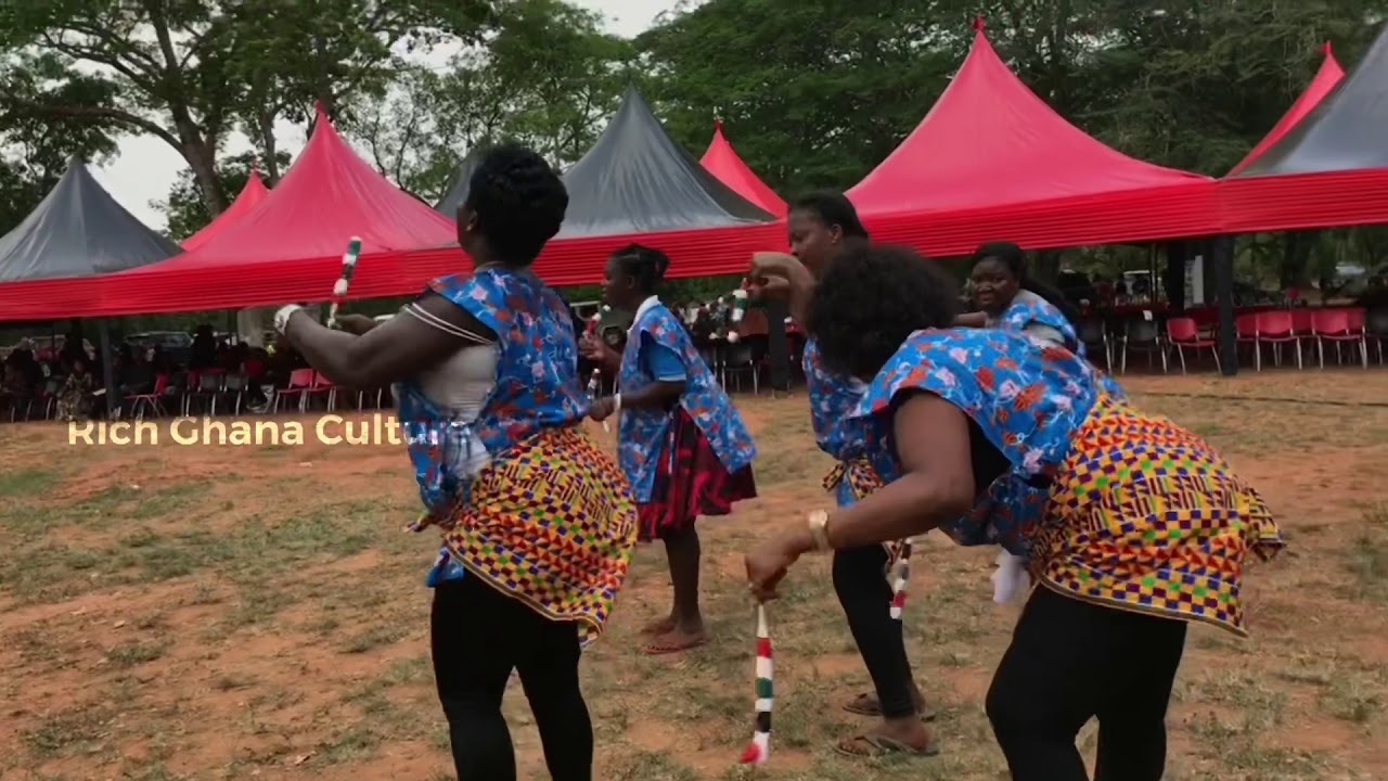 The Ewe Traditional dance that the women shakes their butt to show ...