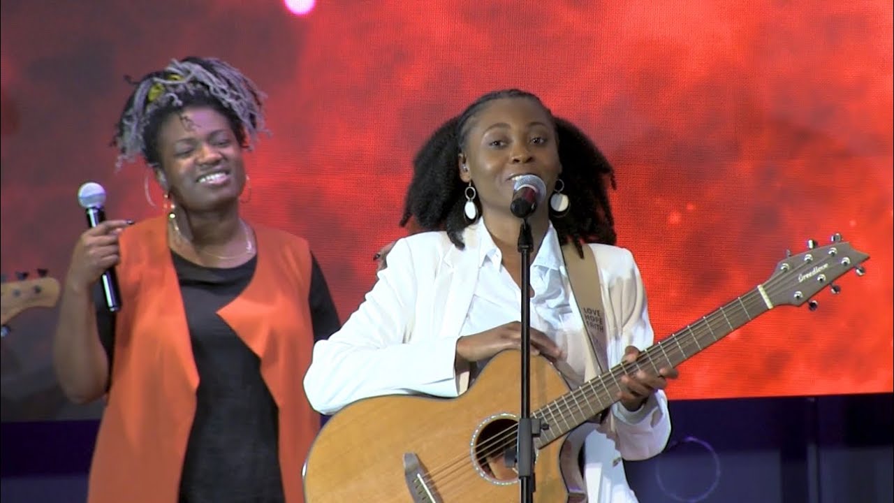 Fill Our Hearts (Official Live Video) - SarahFaith - YouTube