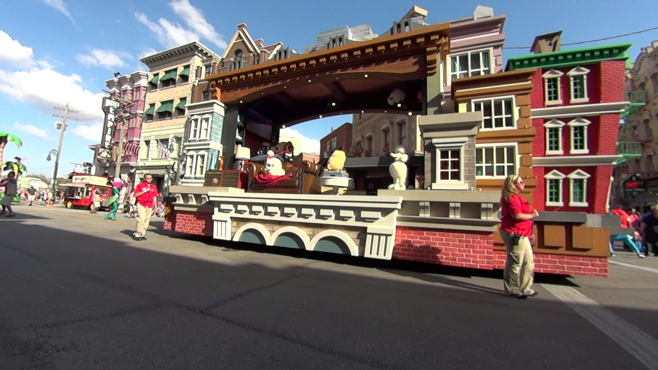 universal studios desfile 2017 superstar parade - YouTube
