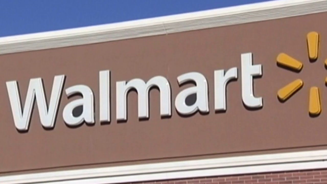 Walmart gains high-income shoppers as e-commerce booms - YouTube