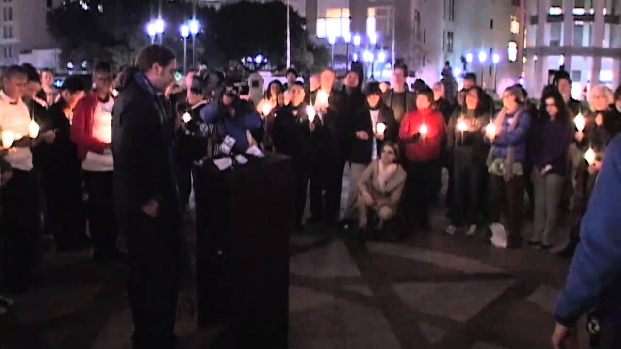 Jeremy Nickel at Oakland Vigil for Gabrielle Giffords (1-12-2011) - YouTube