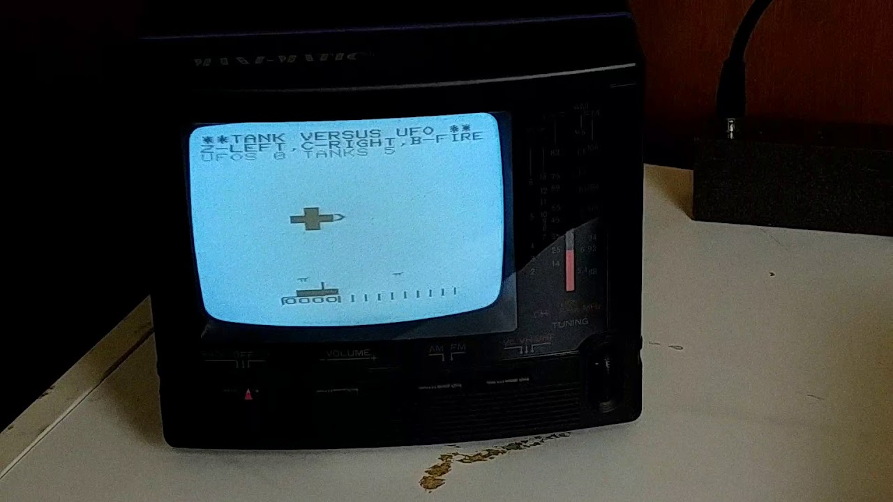 Vic 20 tank v ufo - YouTube