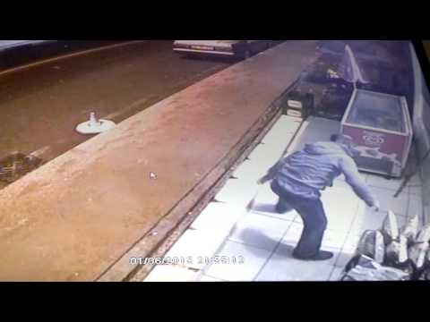 Buzda pati çeken adam :D