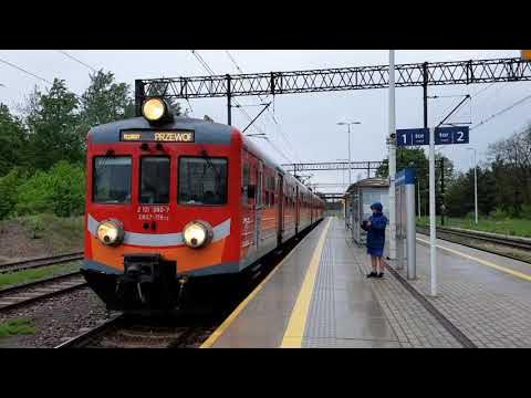 EN57-719 w kilku perspektywach z Pięknym RP1 od Bardzo Miłego Maszynisty - YouTube