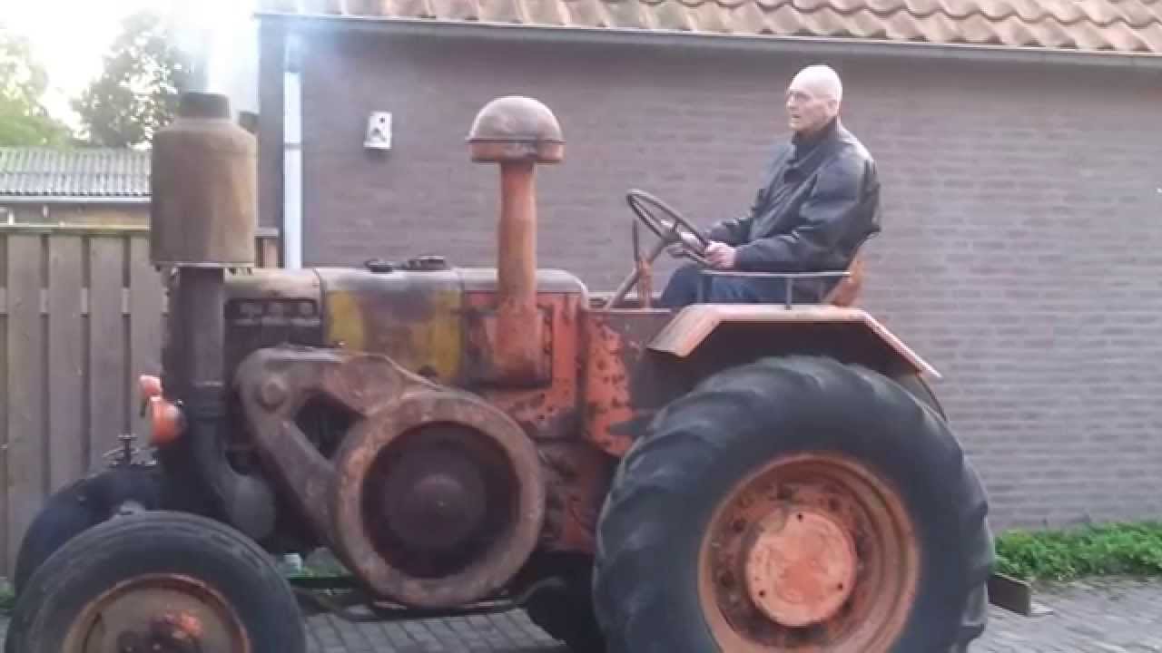 Pampa Tractor Harry - YouTube