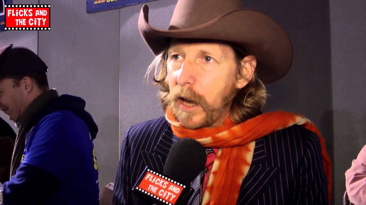 Lew Temple The Walking Dead Axel Interview - YouTube
