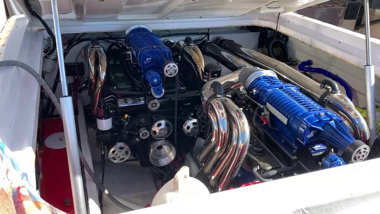 Donzi engines 0 - YouTube