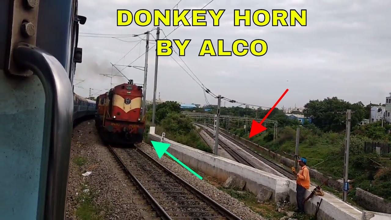 FUNNY DONKEY HORN on TRAIN over RORB BRIDGE, Kazipet WDM3A, HYDERABAD ...