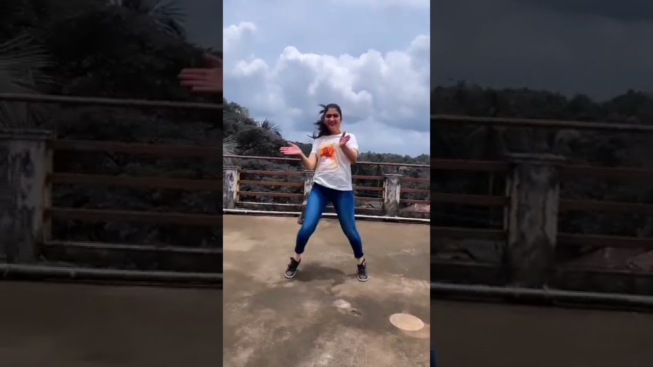 sevvanthi new serial actress divya shridhar recent reels💙 suntv tamil ...