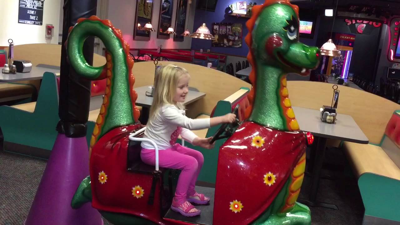 Chuck E Cheese Dragon - YouTube