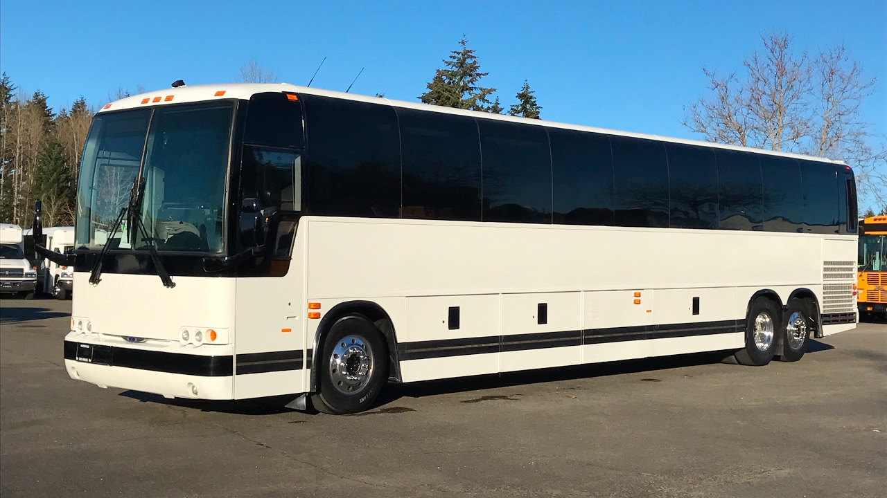 Northwest Bus Sales, Inc. - 2010 Prevost X3-45 - 44 Passenger Executive ...