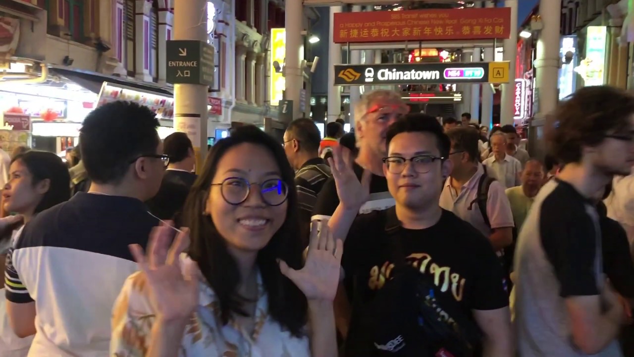 THINGS TO DO IN CHINATOWN - LOCOMOLE - YouTube