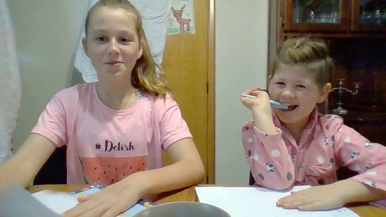 Twin Telepathy Challenge with my sister - YouTube