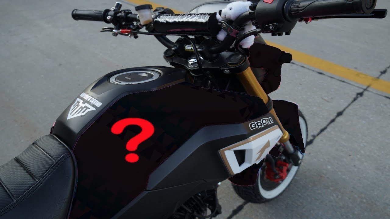 My GROM is finally in the PAINT BOOTH - YouTube