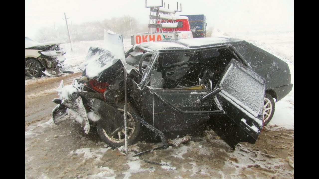 Stupid SNOW and ICE Crashes Compilation - Insane crash on ice road and ...