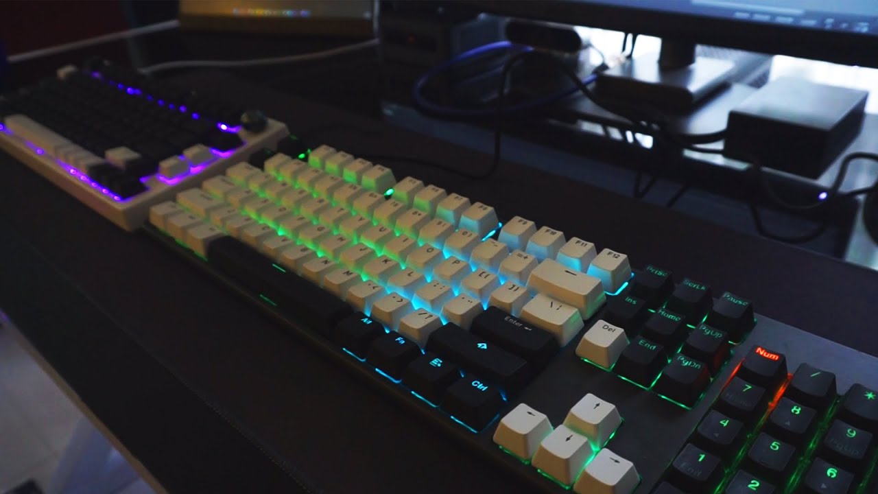 IT'S SO MUCH BETTER!! (Keyboard upgrade sound comparison) - YouTube
