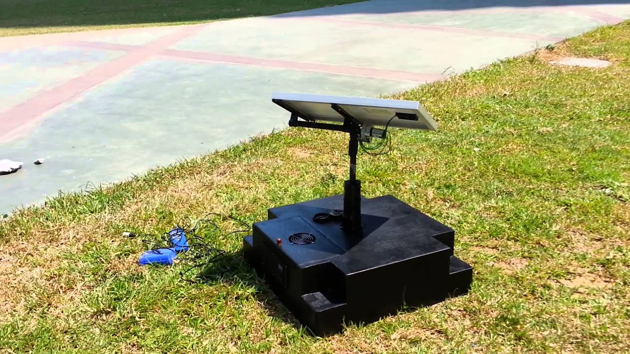 Self Adjusting Solar Panel - YouTube