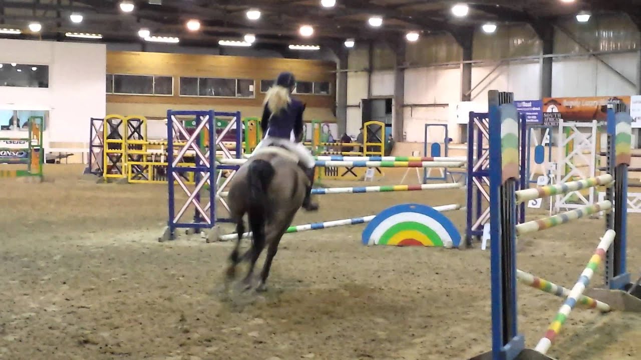 Aimee Jones and Biance B C - National 1.30 Double Clear 1st Place - YouTube