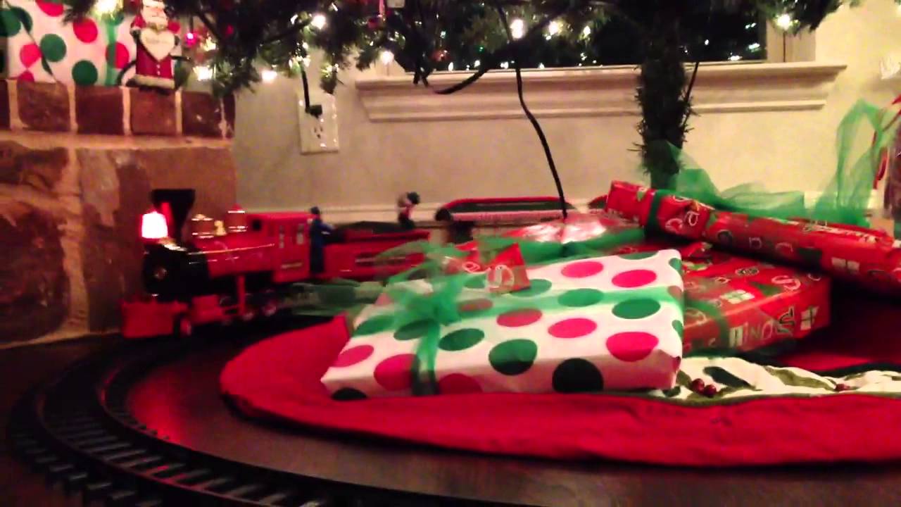 Walt Disney Christmas Train - YouTube