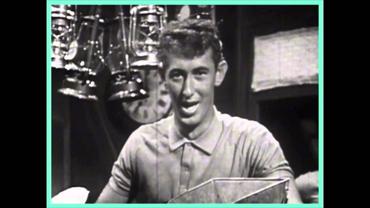 Pee Wee Wilson (Delltones) ♥ My Voice Keeps Changing On Me♫ - YouTube