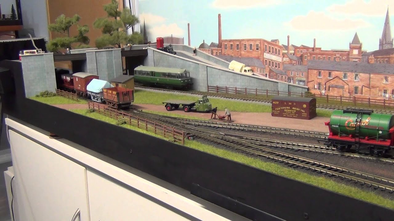 MyLocoSound steam on Inglenook layout - YouTube