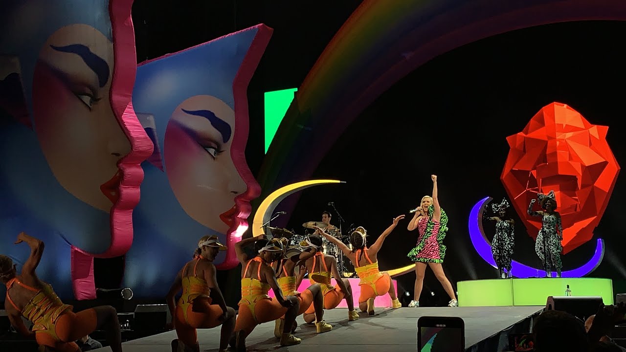Katy Perry - Roar - Amazon Post-Prime Day Concert - YouTube