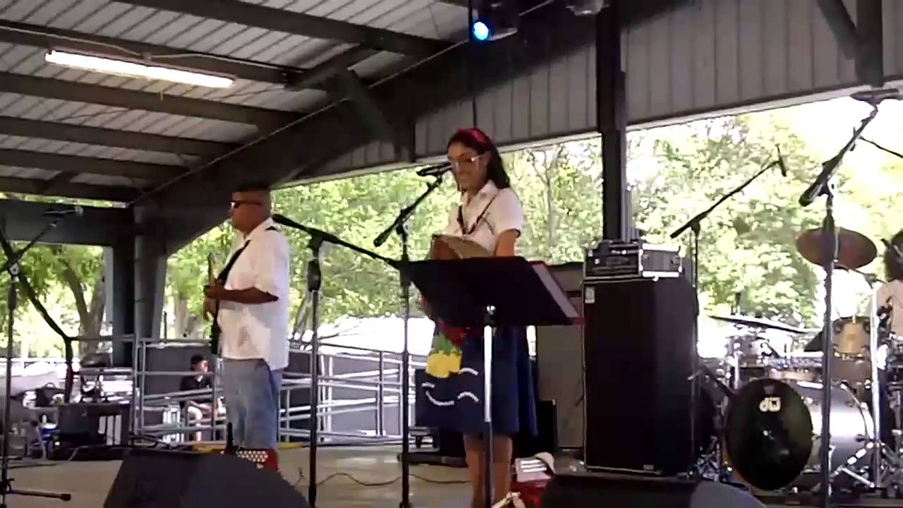 Susan Torres y Conjunto Clemencia Perform at Pachangana Fest 2013 - YouTube
