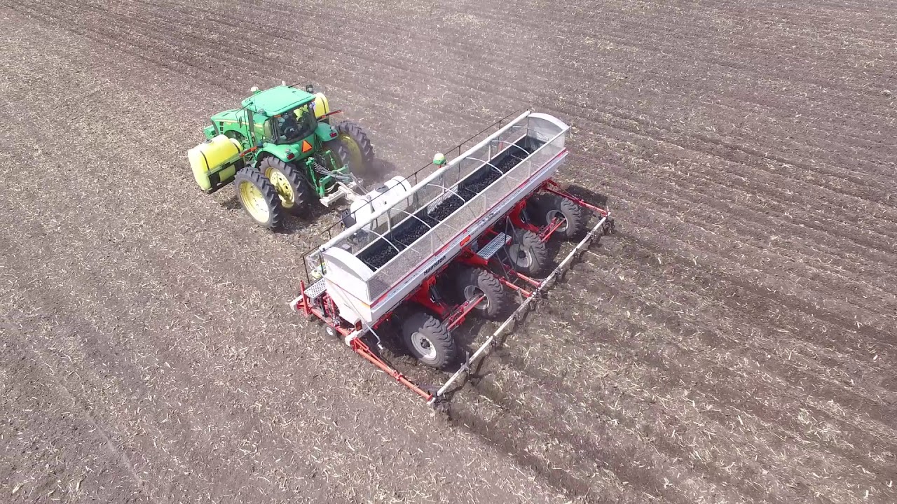 Harriston Clamp Planter- Fastest, Most Accurate potato planter - YouTube