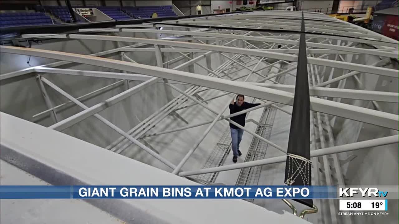 Wayne Wolff gets inside look at massive grain bin at KMOT Ag Expo - YouTube