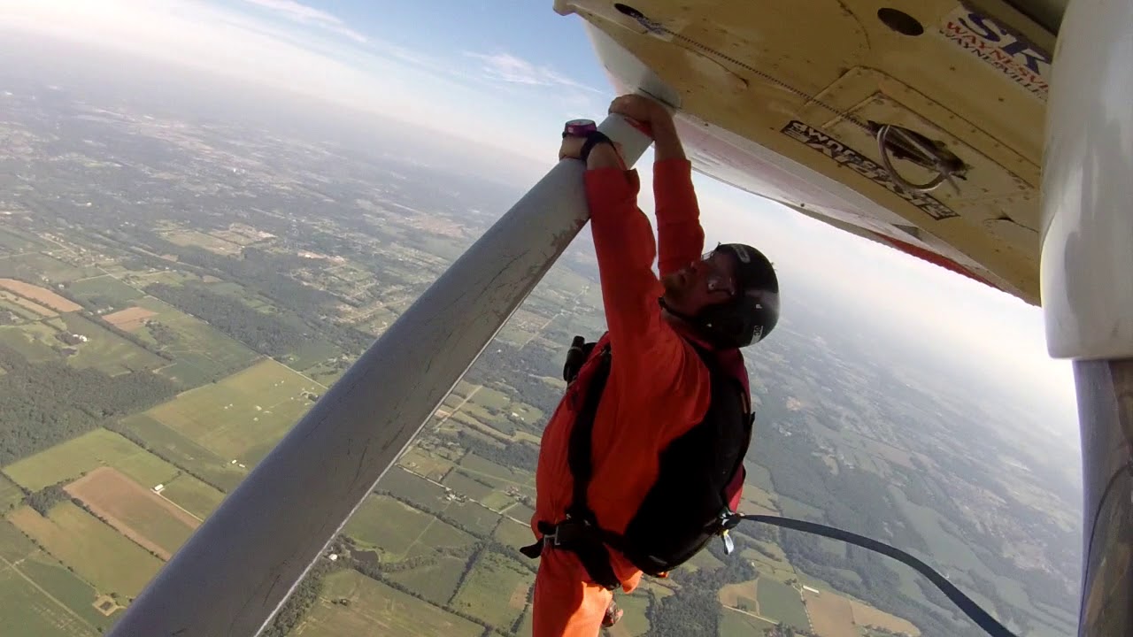 Static Line jump - YouTube