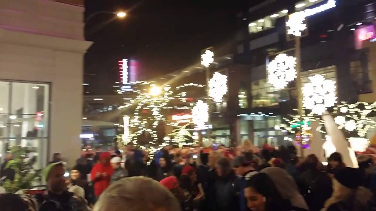Bellevue Snowflake Lane 2014 - YouTube