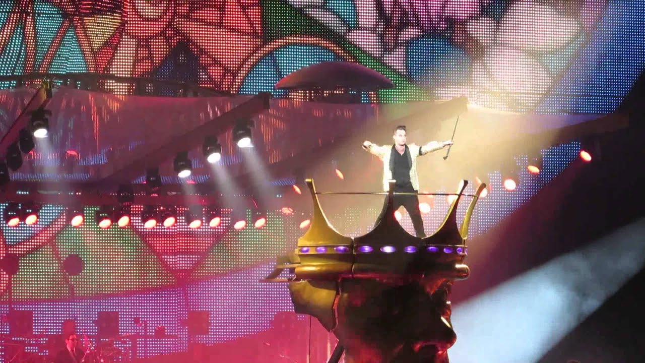 Robbie Williams - 10.07.2013 Gelsenkirchen - GOSPEL & BE A BOY - YouTube