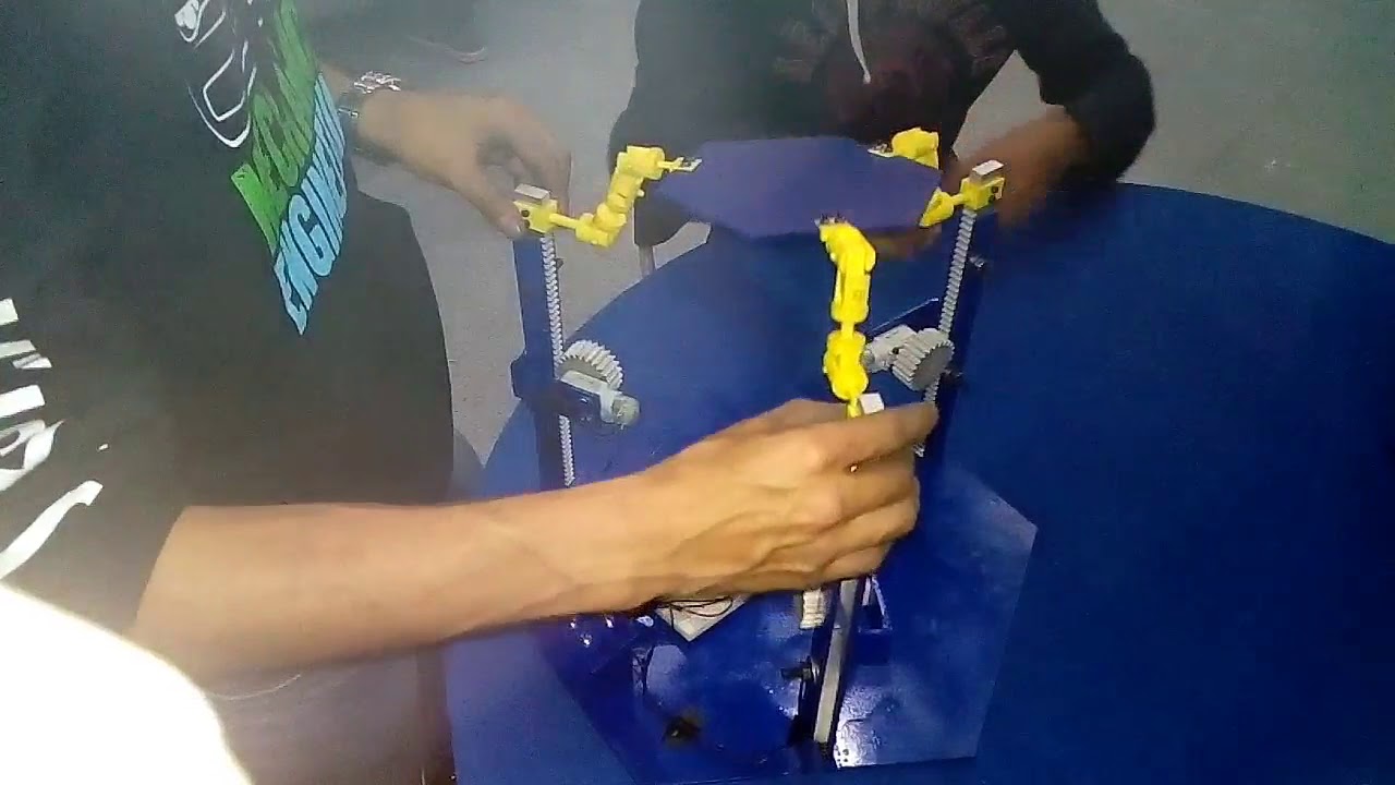 Solar Tracker 3 DOF - YouTube