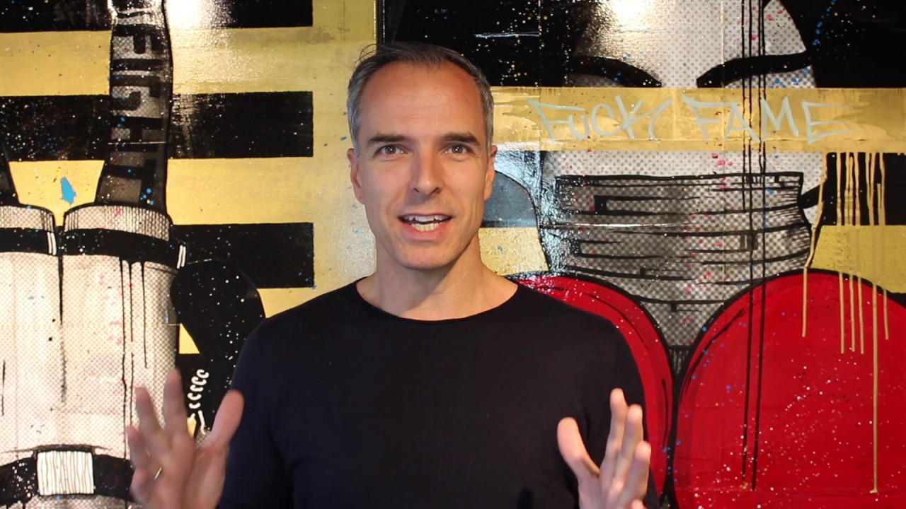 On the Go with Alexander Sascha Wolf (Außergewöhnlich Berlin) | XU Exponential University - YouTube