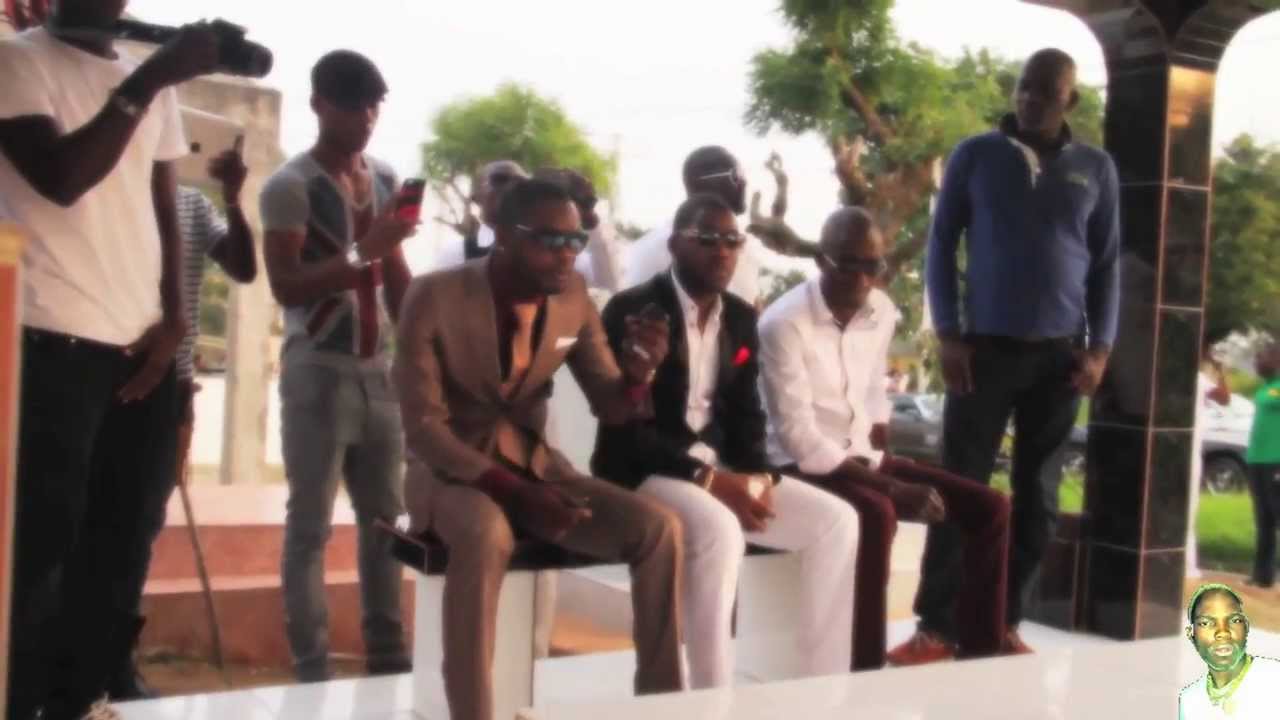 Hommage a douk Saga 2013 (Integralite) - YouTube