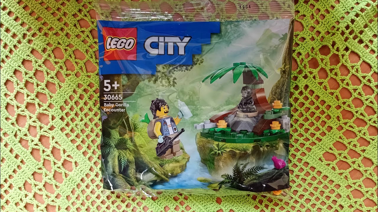LEGO City 30665 Baby Gorilla Encounter. Unboxing and slow pace building ...