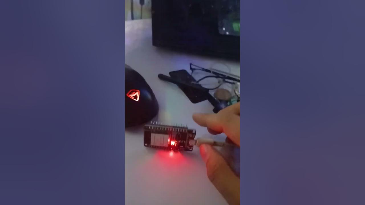 Failed uploading ESP32 program..is this hardware issue? - YouTube