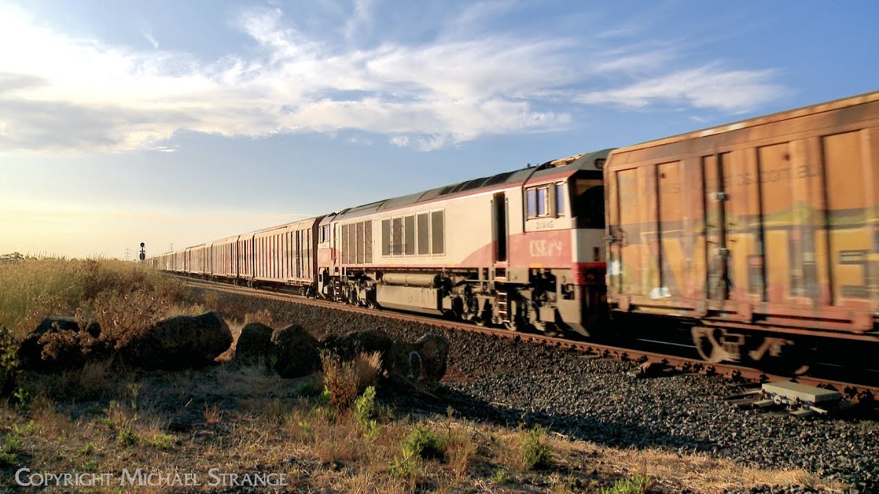 Rare Mid Train Diesel On 5PM9 SCT Mixed Freight Train (8/1/2023 ...
