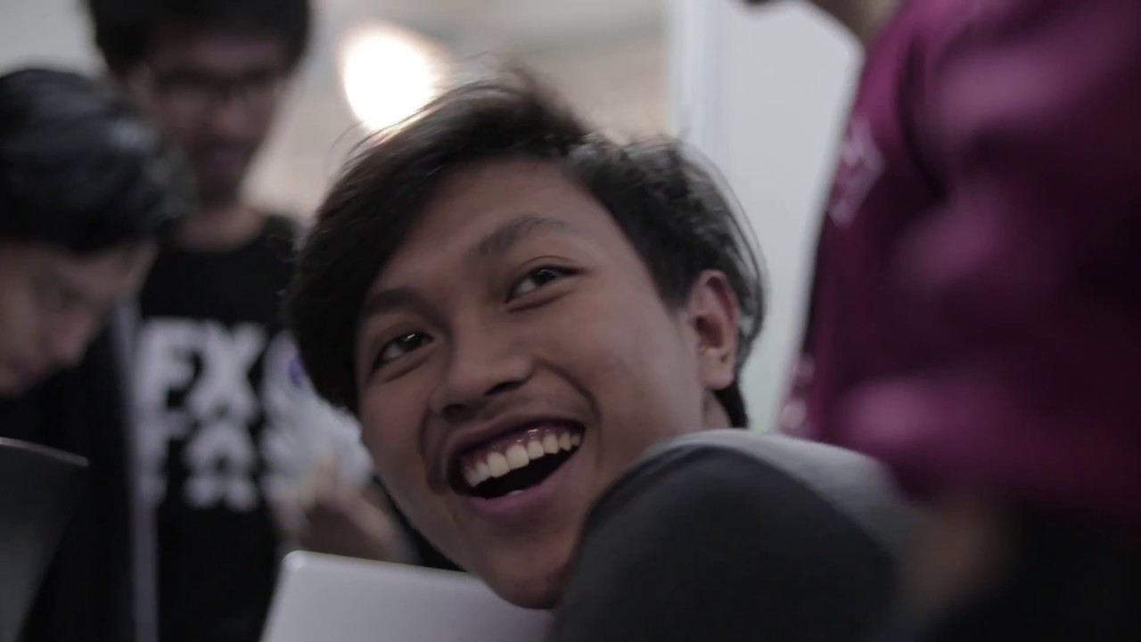 Main game di Universitas Indonesia | gameQoo at Compfest 2018 - YouTube