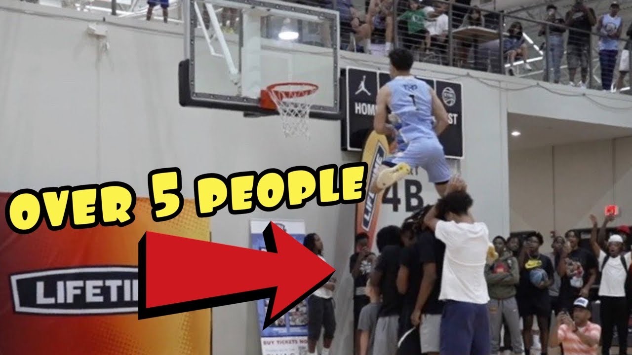 ENTIRE HEAD ABOVE THE RIM | Isaiah Rivera Dallas Dunk Camp - YouTube