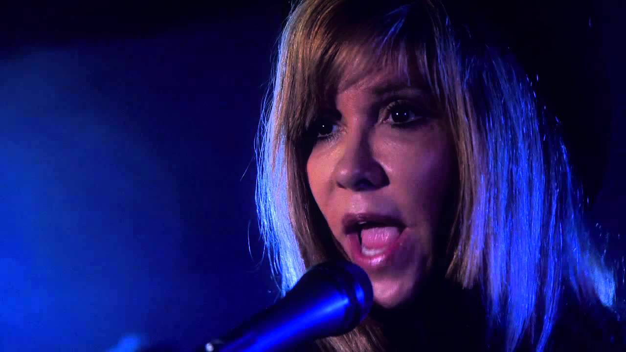 Lisa McCormick - Rhiannon - YouTube