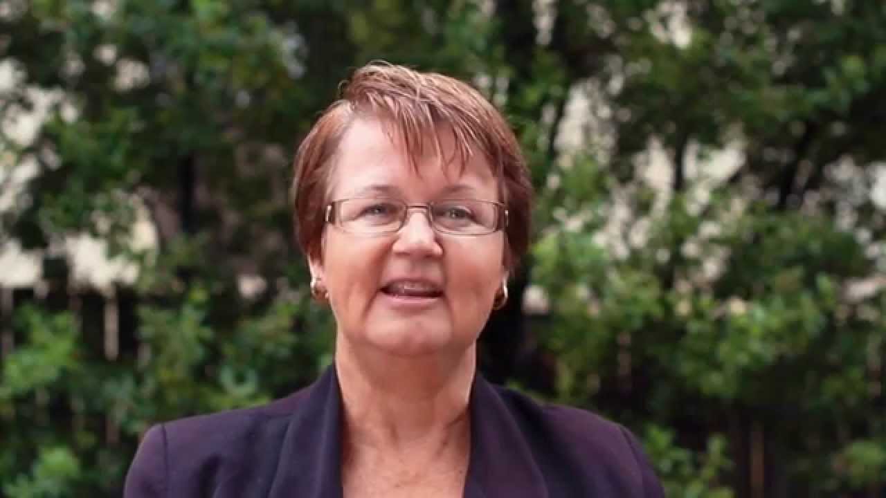 1/2A Myuna Way, Mangerton - YouTube