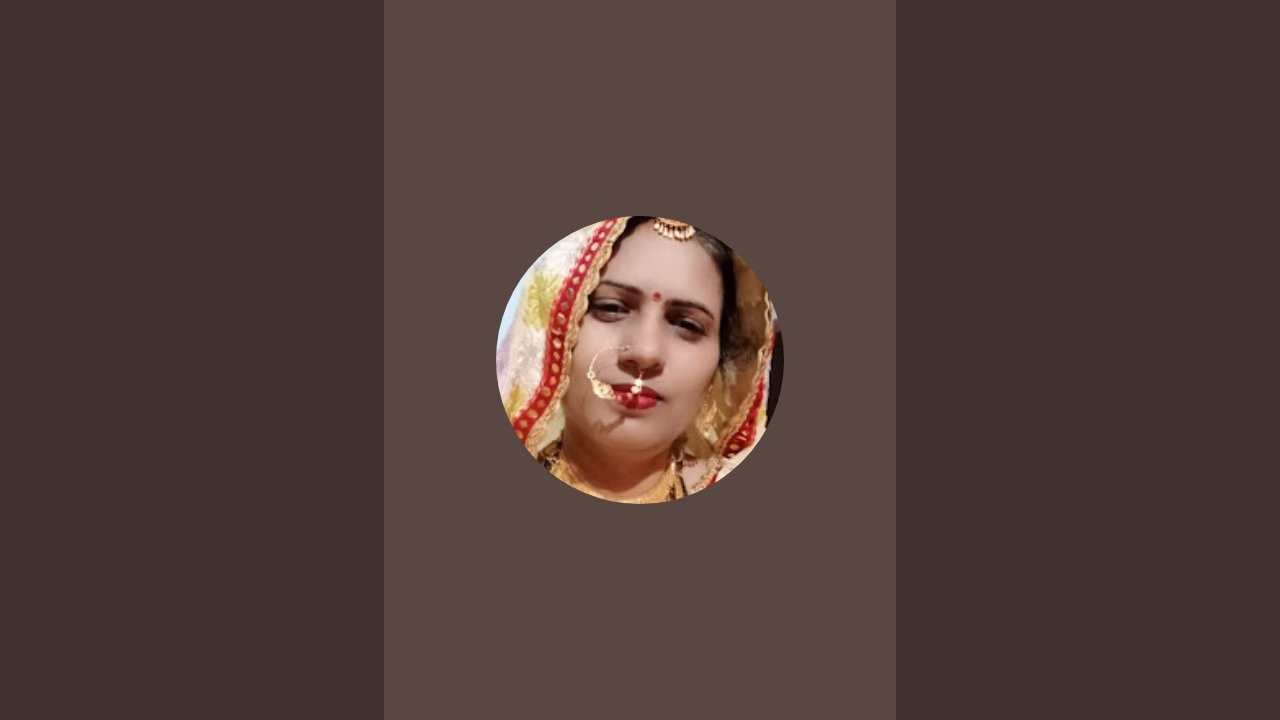 Singer Shalini Shukla is live! - YouTube