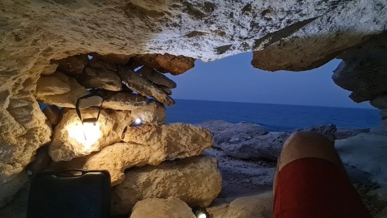 2 Days Solo Camping Under The Rock By The Sea, Primitive Shelter ...