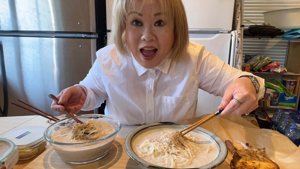 Samyuk Brand Korean Style Soymilk Soup W/Angel Hair Noodles Mukbang ...